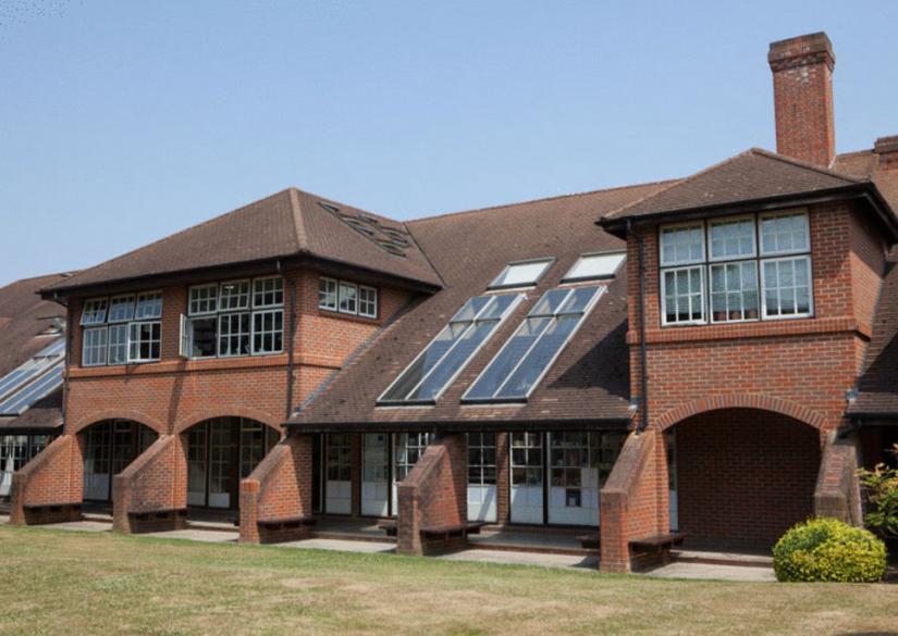 TASIS the American International School in England (near London, United ...