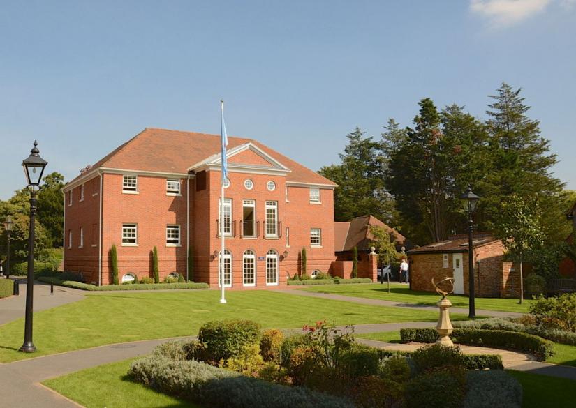 TASIS the American International School in England (near London, United ...