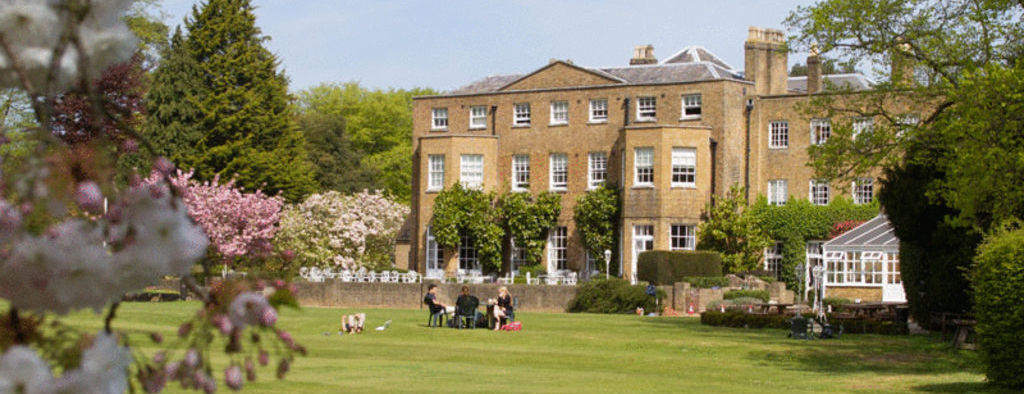 TASIS the American International School in England (near London, United ...