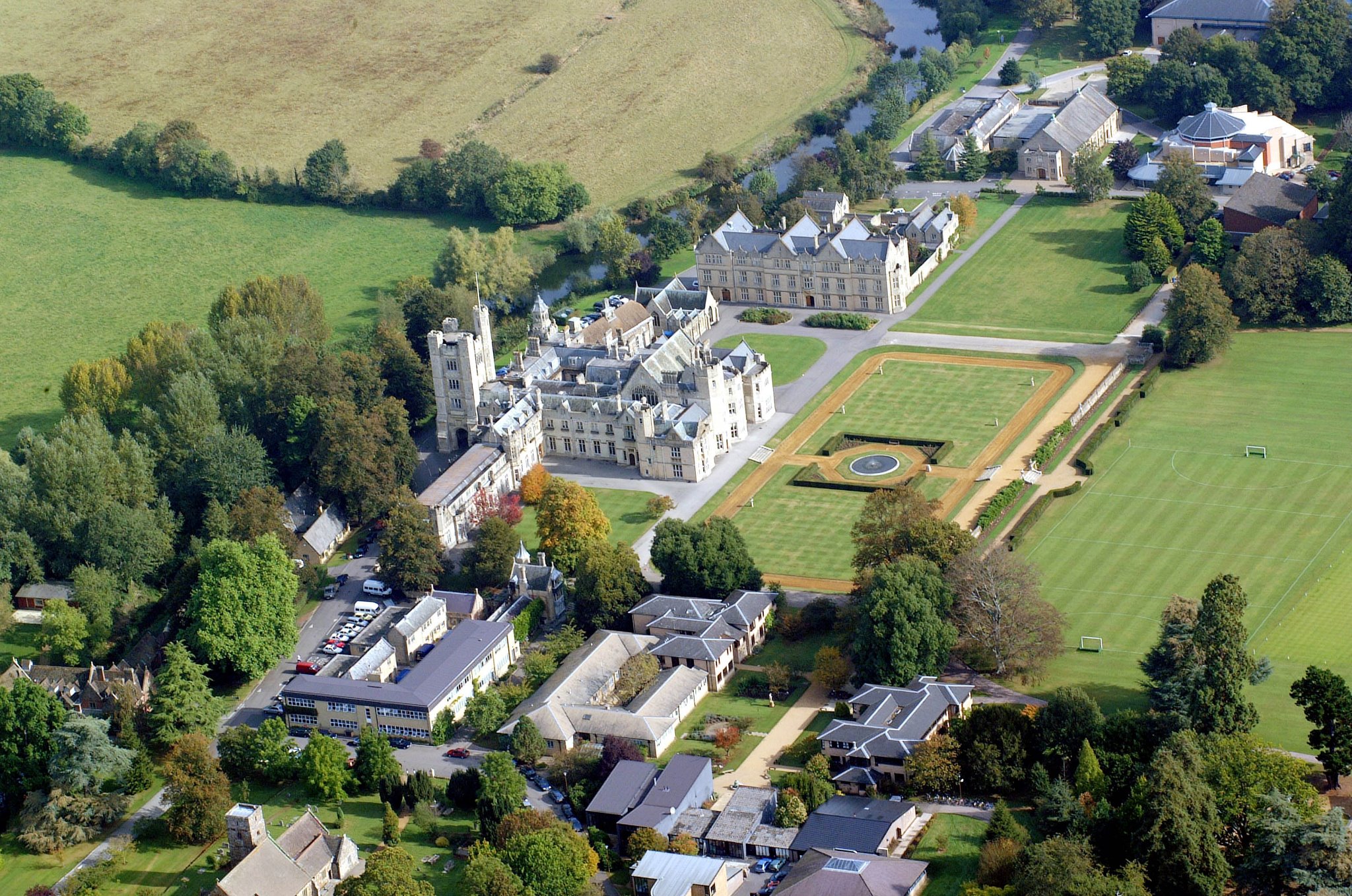 Canford school (Wimborne Minster, United Kingdom) - apply, prices ...