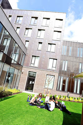 International Educational Center INTO London (INTO World Education ...