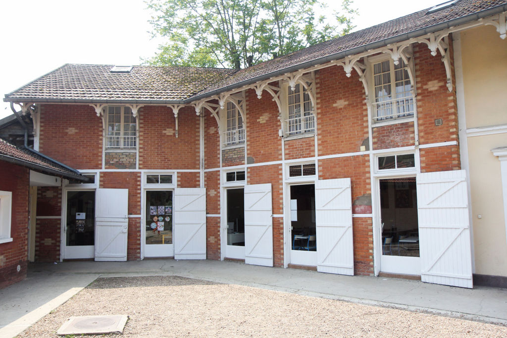 Ermitage International School of France (Paris, France) - apply, prices ...