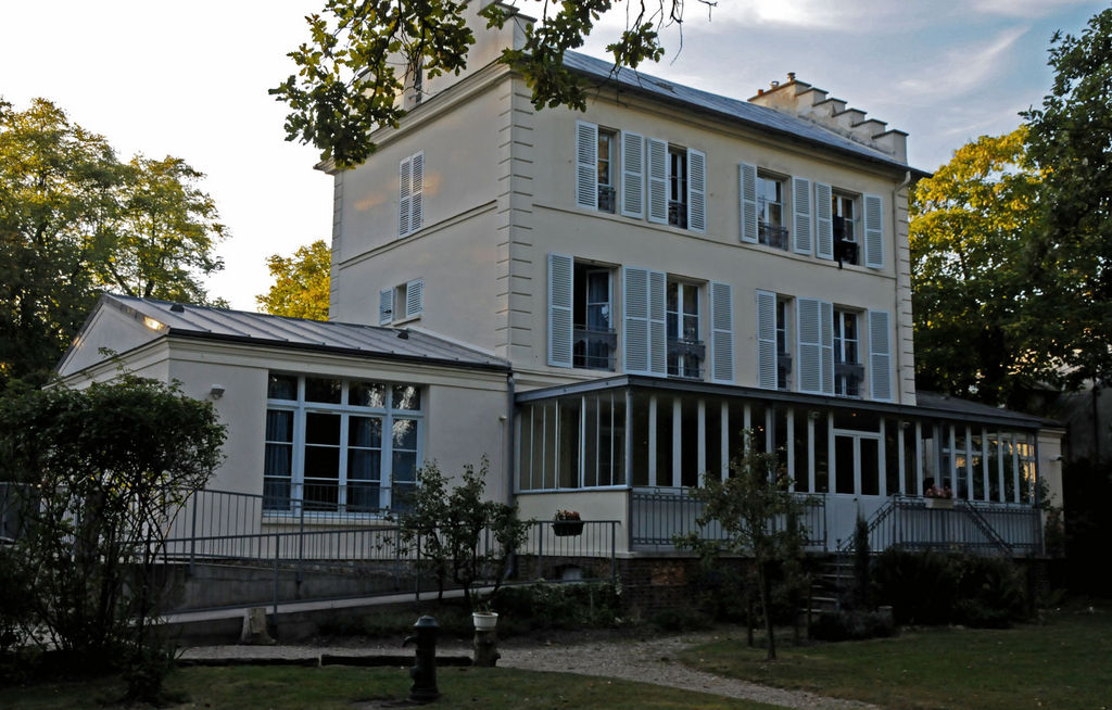 Ermitage International School of France (Paris, France) - apply, prices ...