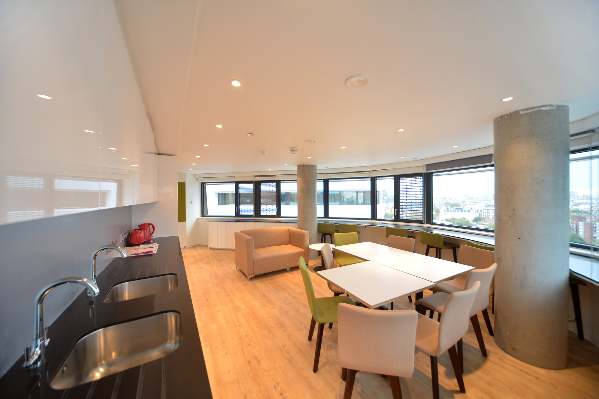 Abbey DLD College London (London, United Kingdom) - apply for a camp ...