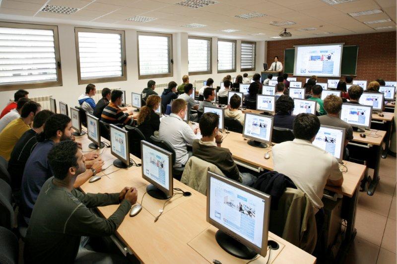 Cesine Business School (Santander, Spain) - apply for a camp, prices ...