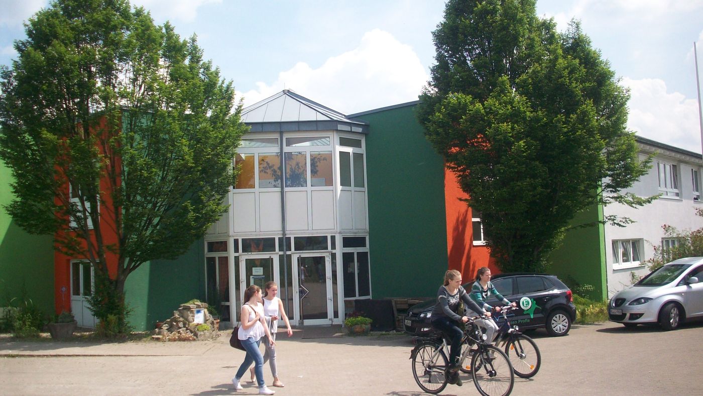 Private school CJD Internat Elze (Elze, Germany) - apply, prices ...