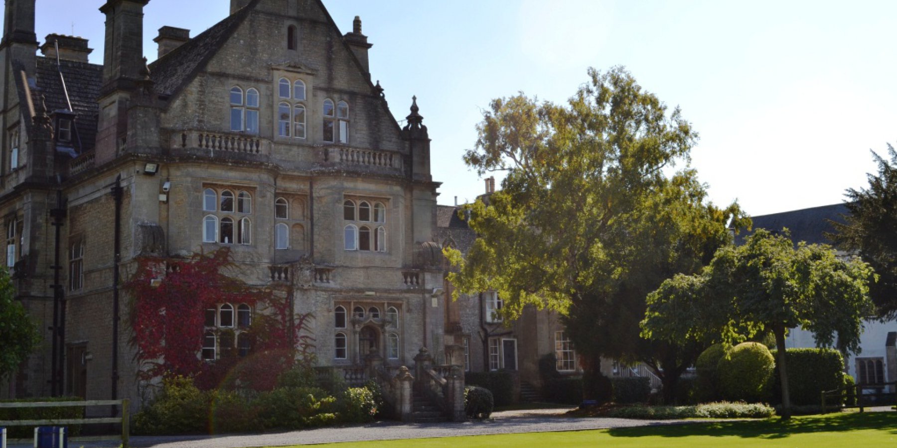 Warminster School (Bath, United Kingdom) - apply, prices, reviews | Smapse