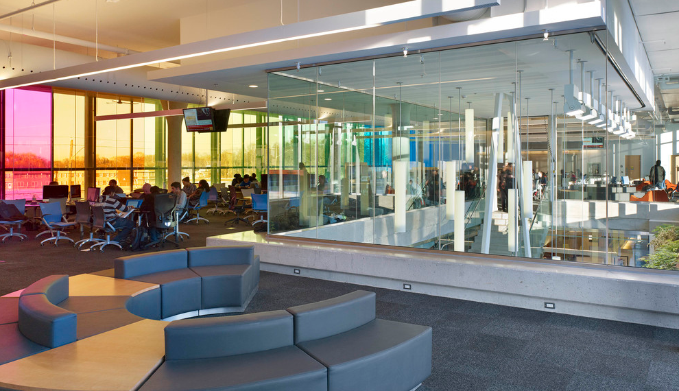 Mohawk College (Toronto, Ontario, Canada) - apply, prices, reviews | Smapse