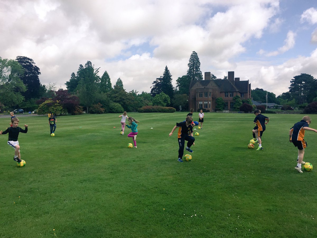 Handcross Park School (Brighton, United Kingdom) - apply, prices ...