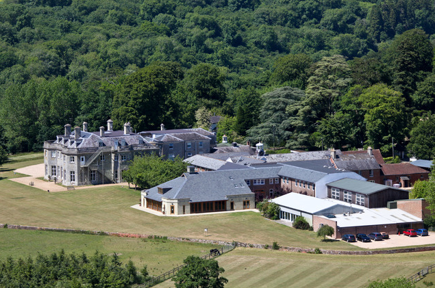 Sandroyd School (Salisbury, United Kingdom) - apply, prices, reviews ...