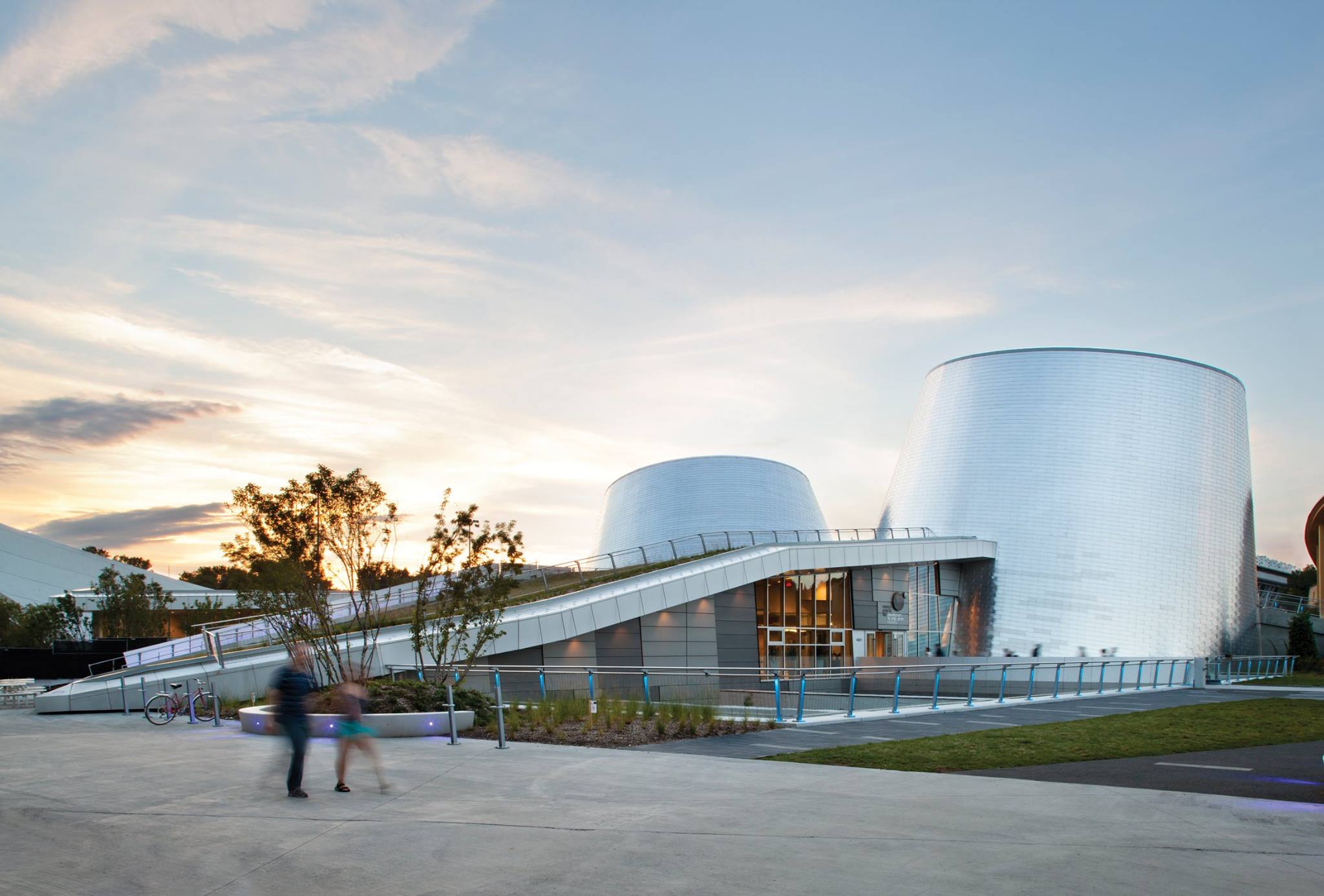 Laval University (UL) (Quebec City, Canada) - apply, prices, reviews ...