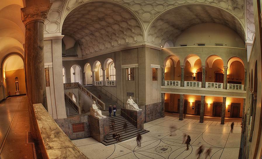 Ludwig-Maximilians-Universität München (LMU) University of Munich ...