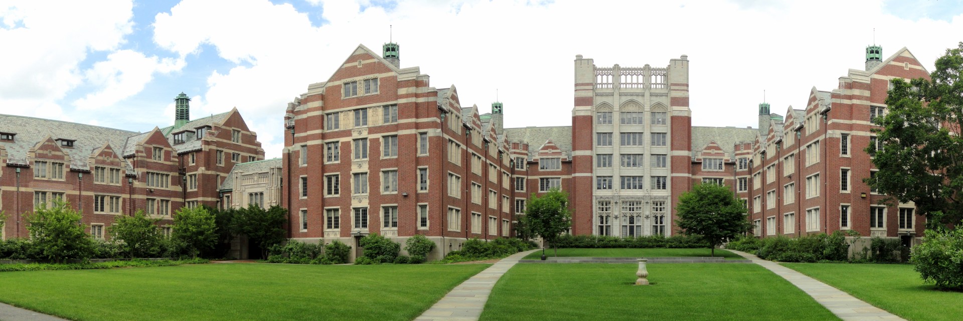 Wellesley College (WC) (Wellesley, USA) - apply, prices, reviews | Smapse