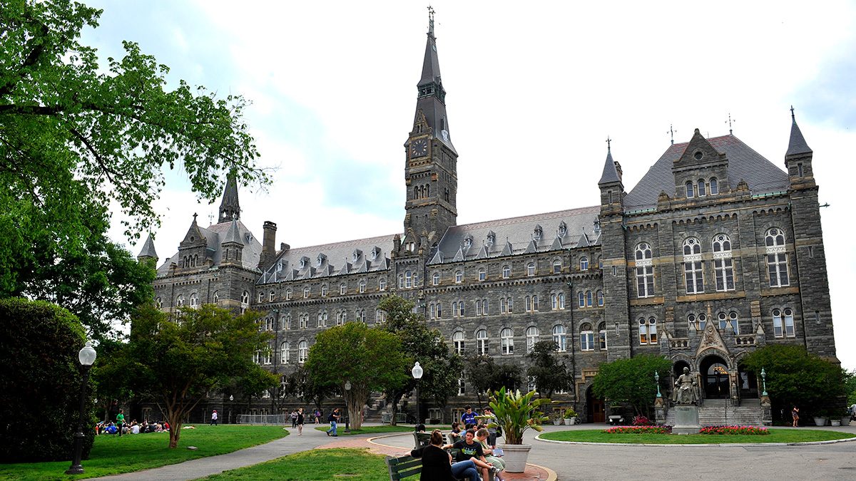 Georgetown Summer academic camp for high school students (Washington, USA)