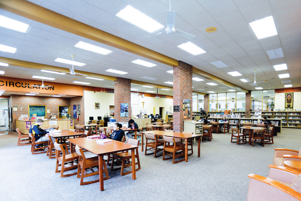 Marian Catholic High School Amerigo Education (Chicago, USA) - apply ...