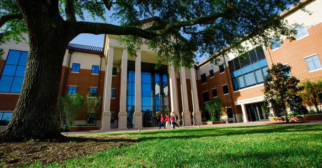 Lamar University (Beaumont, TX, USA) - apply, prices, reviews | Smapse