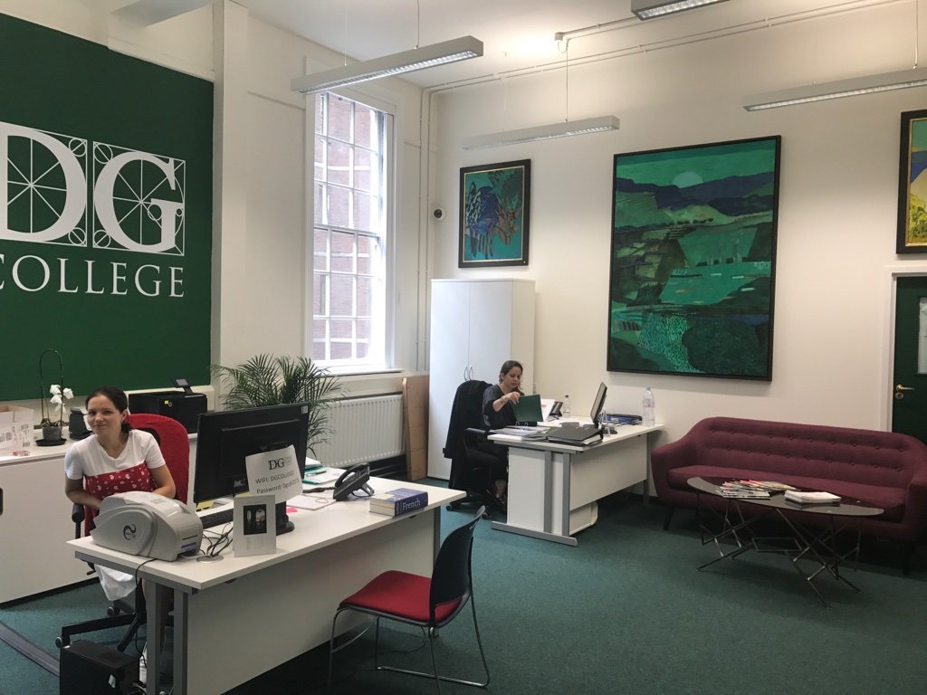 David Game College London (College in London David Game) (London ...