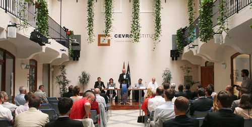 CEVRO Institute (Prague, Czech Republic) - apply, prices, reviews | Smapse