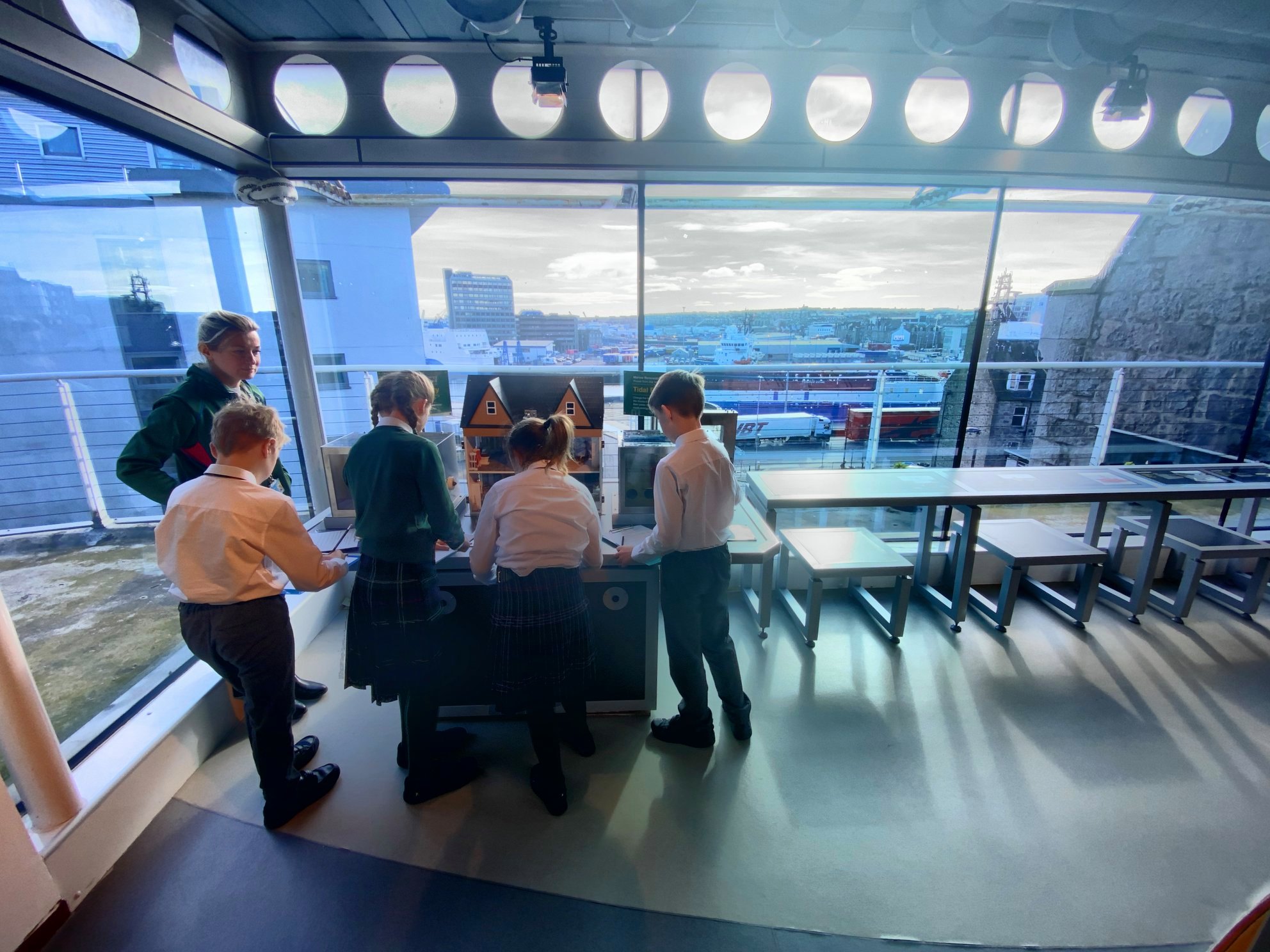 Albyn School (Aberdeen, Scotland) - apply, prices, reviews | Smapse