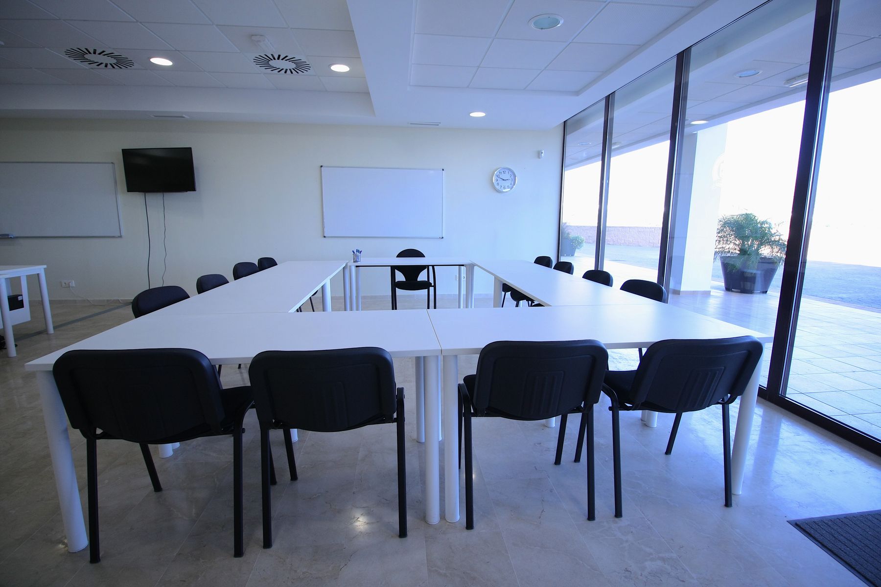 Schellhammer Business school (Marbella, Spain) - apply, prices, reviews ...