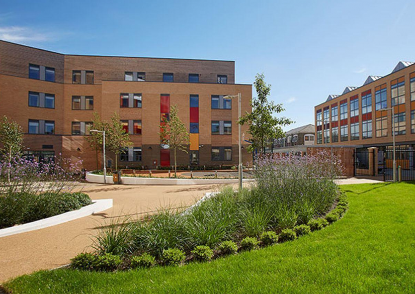 Embassy Summer Abbey College Camp (Cambridge, United Kingdom)