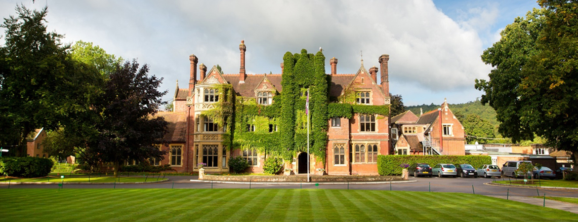 Tudor Summer School (London, United Kingdom) | Smapse