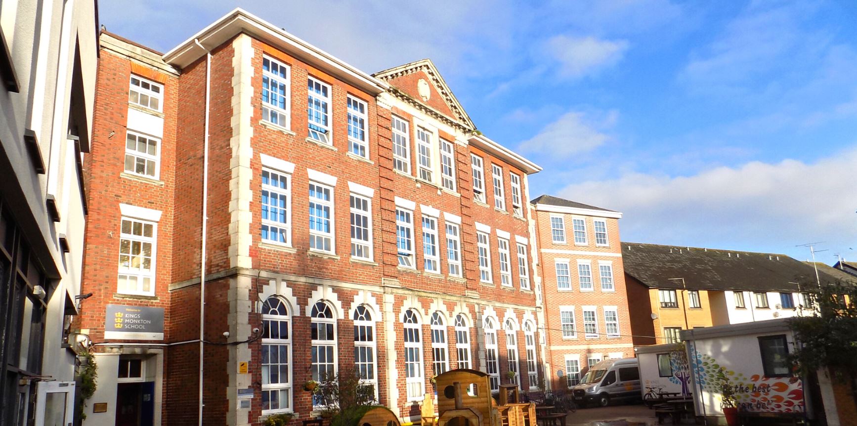 Kings Monkton Private School (Cardiff, United Kingdom)