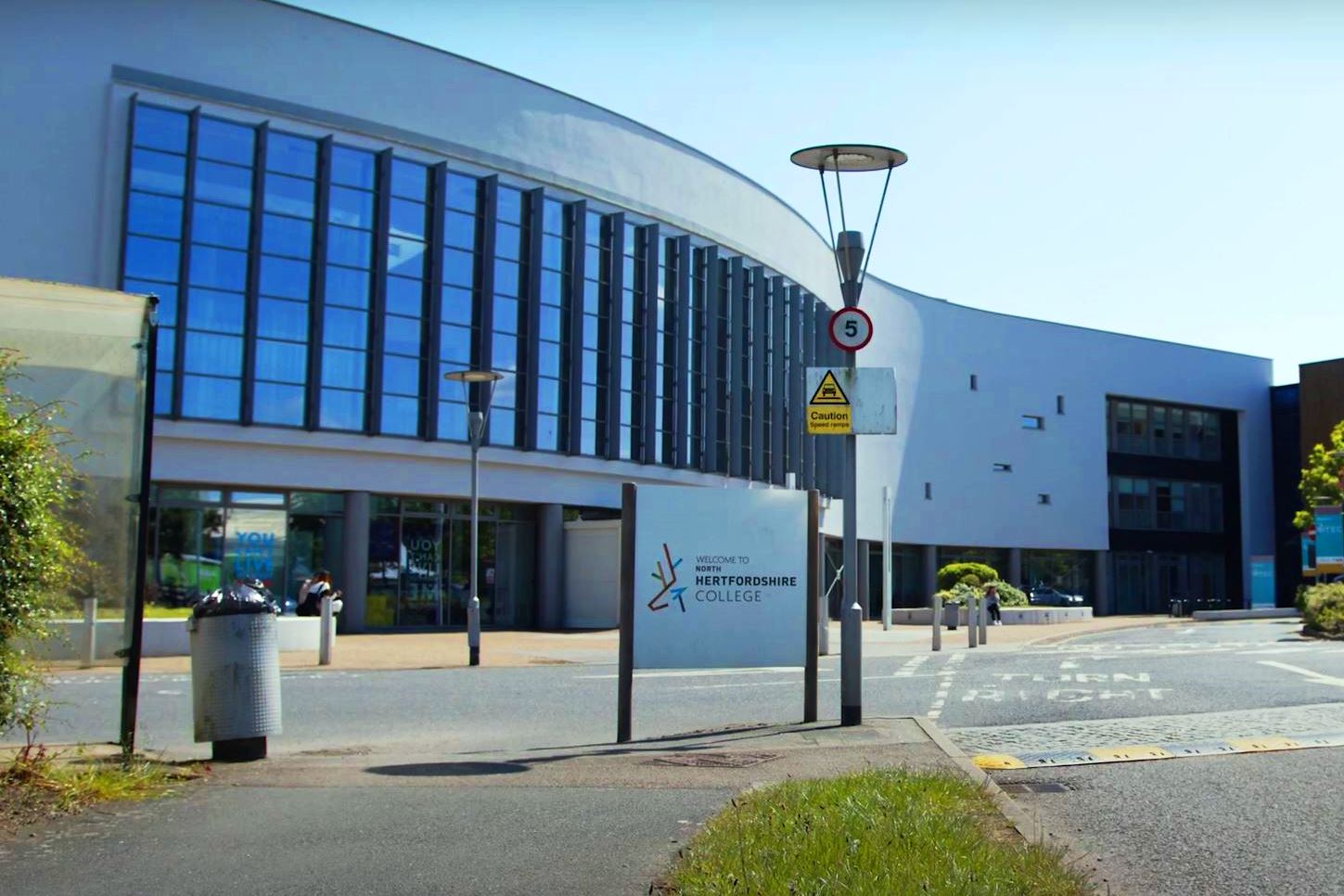 North Hertfordshire College (near London, United Kingdom)