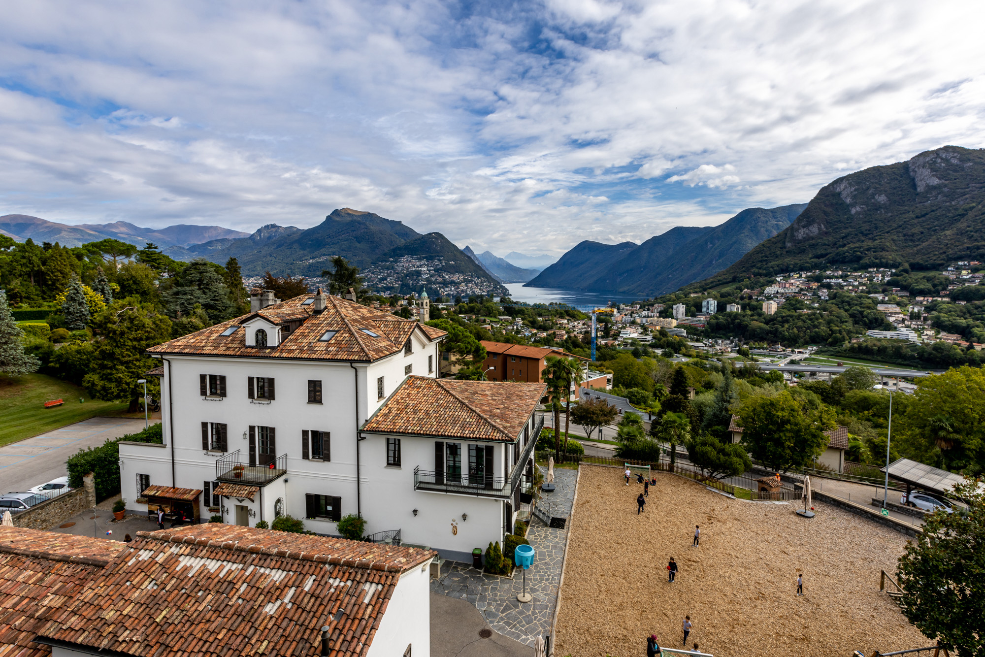 TASIS the American International School in England (near London, United ...